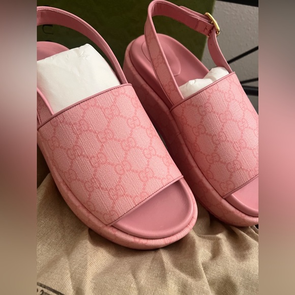 Gucci | Shoes | New Gucci Angelina Pink Logo Platform Slides | Poshmark